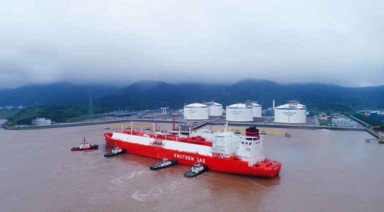 Jettyless LNG Transfer Cryogenic Floating Composite Hose - HOHN GROUP ...